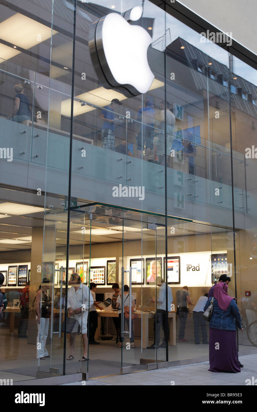 Apple store marienplatz in hi-res stock photography and images - Alamy