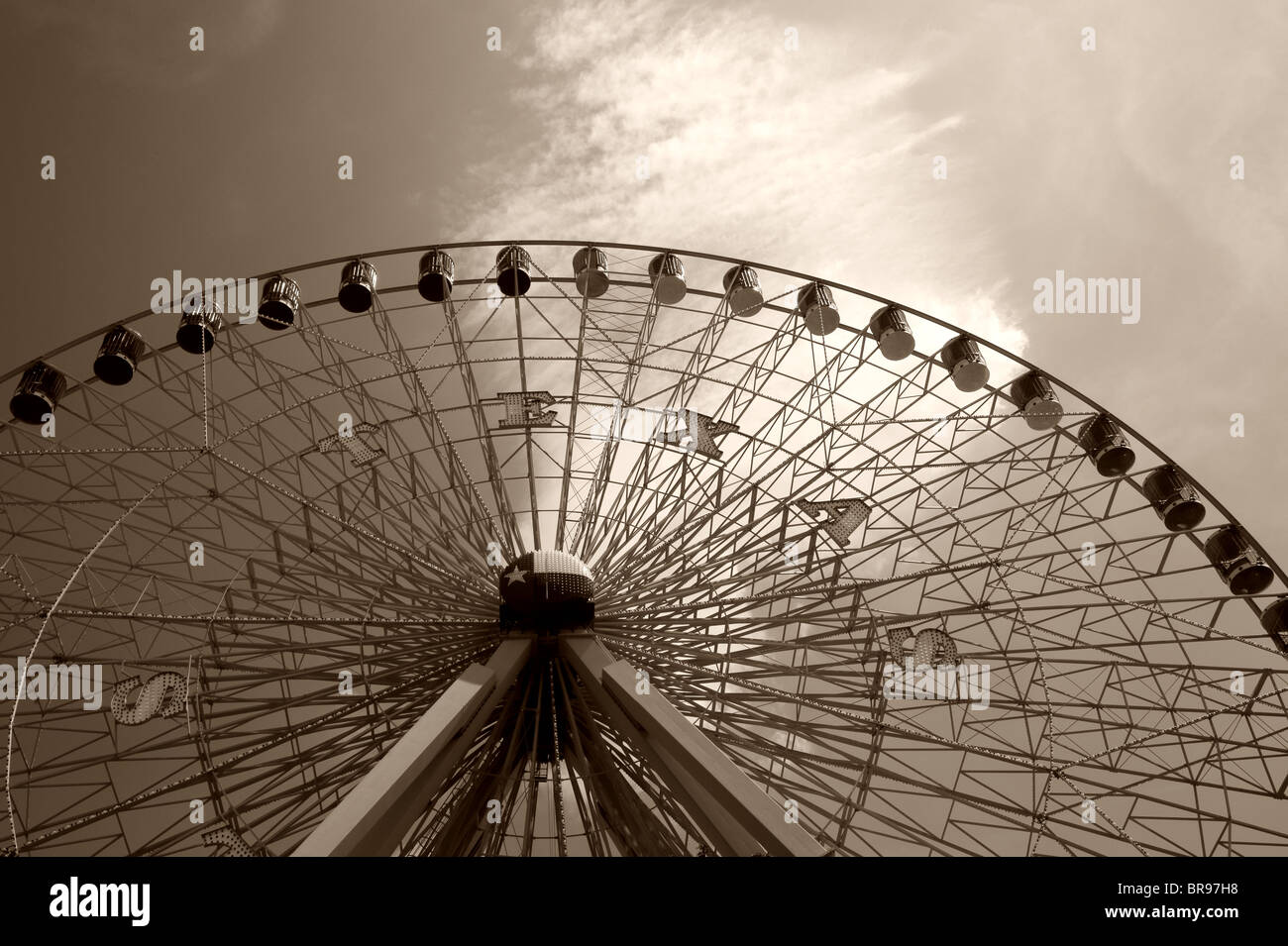Texas ferris wheel state fair hi-res stock photography and images - Alamy