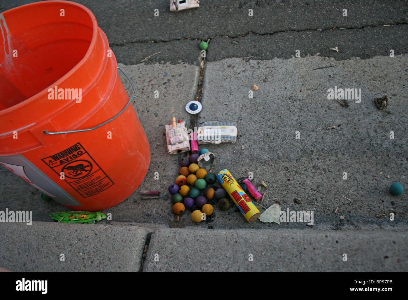 Bomb explosive firecracker hi-res stock photography and images - Alamy