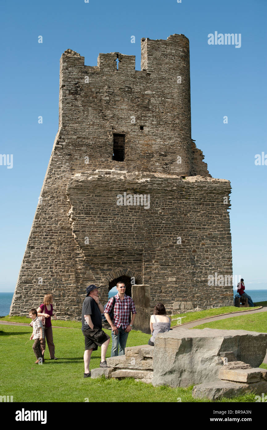 Old welsh castle hi-res stock photography and images - Alamy