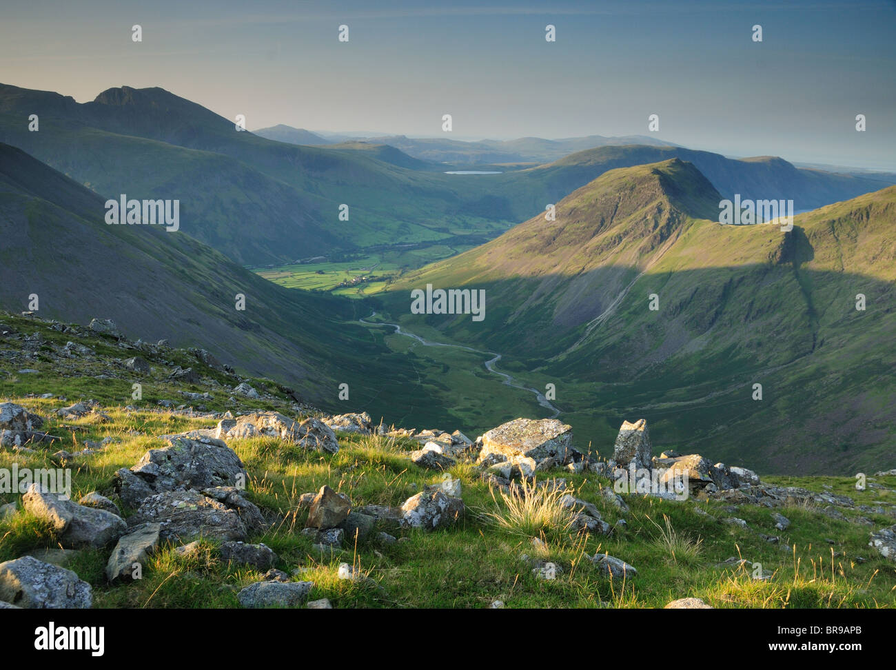 View towards Yewbarrow and the Mosedale Valley from Pillar, English ...