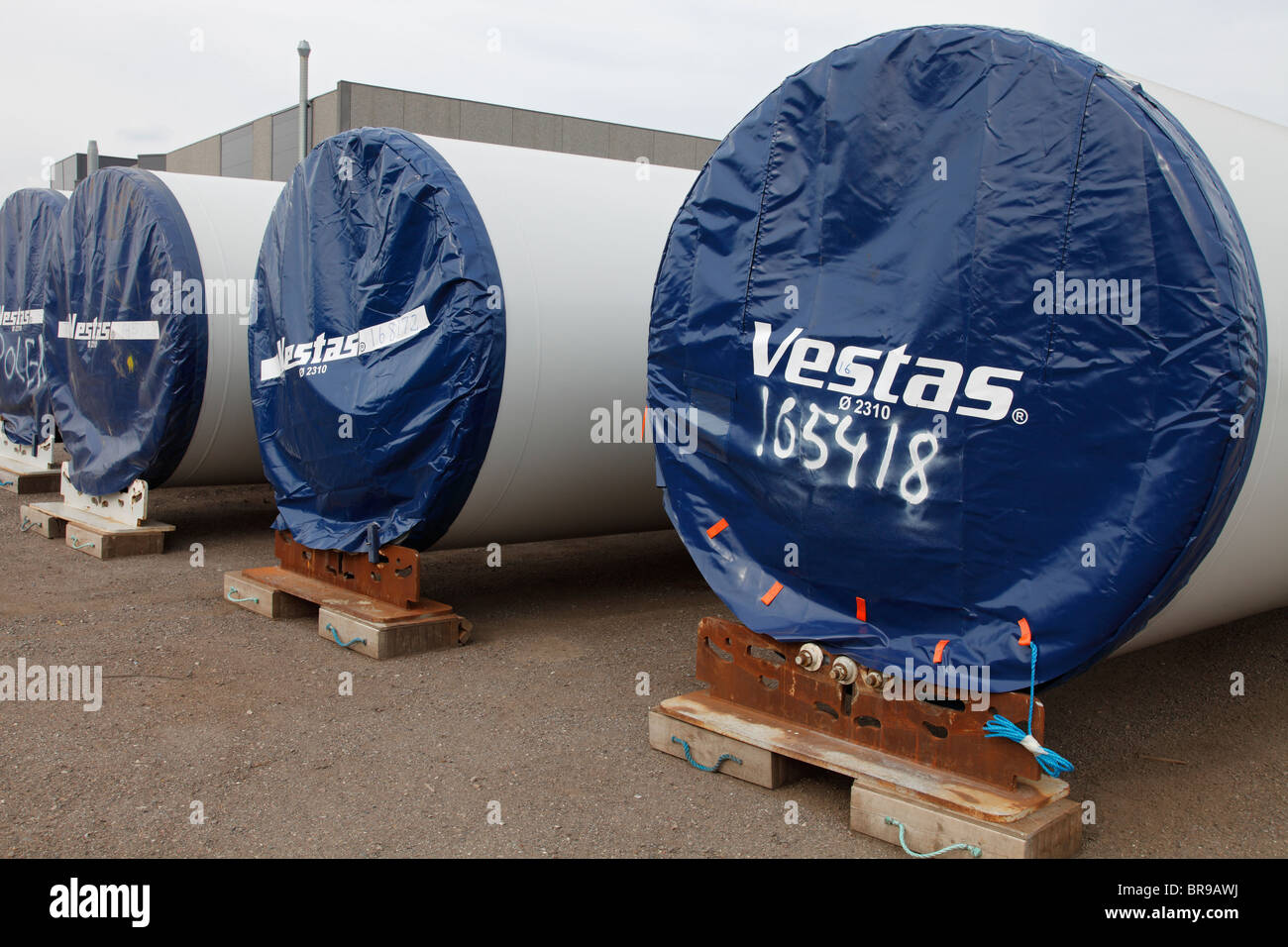 Vestas wind turbine construction hi-res stock photography and images ...