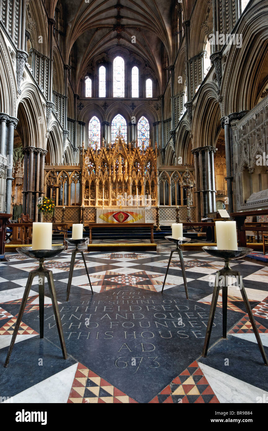 Inside ely cathedral interior hi-res stock photography and images - Alamy