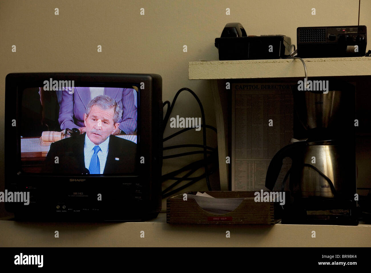 President bush tv hi-res stock photography and images - Alamy