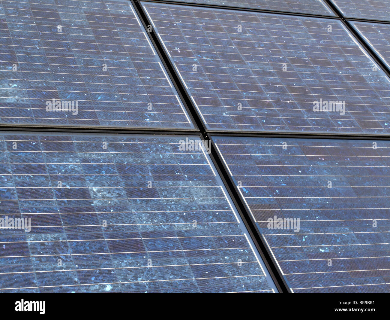 Solar panel cladding hi-res stock photography and images - Alamy