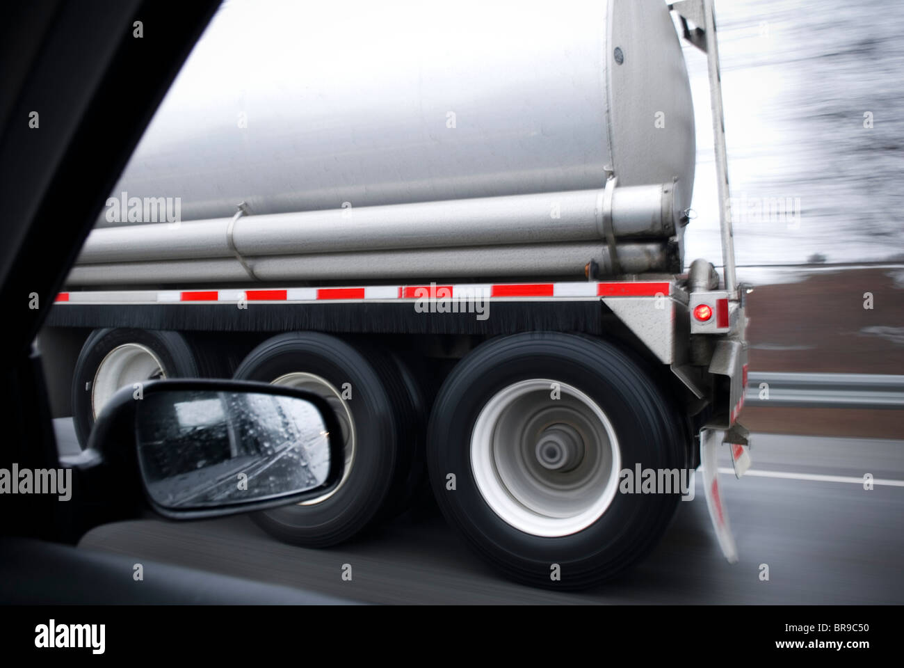 Tanker truck 18 wheeler semi hi-res stock photography and images - Alamy