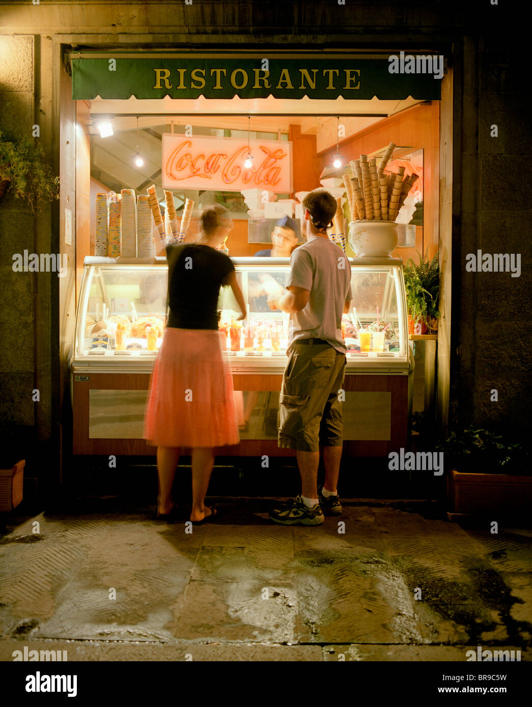 Couple at a gelato stand Florence Italy Stock Photo - Alamy