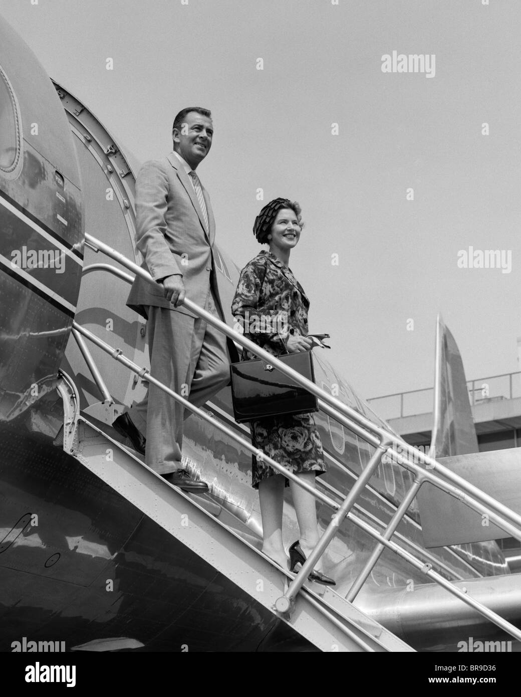 Adventure travel couple Black and White Stock Photos & Images - Alamy