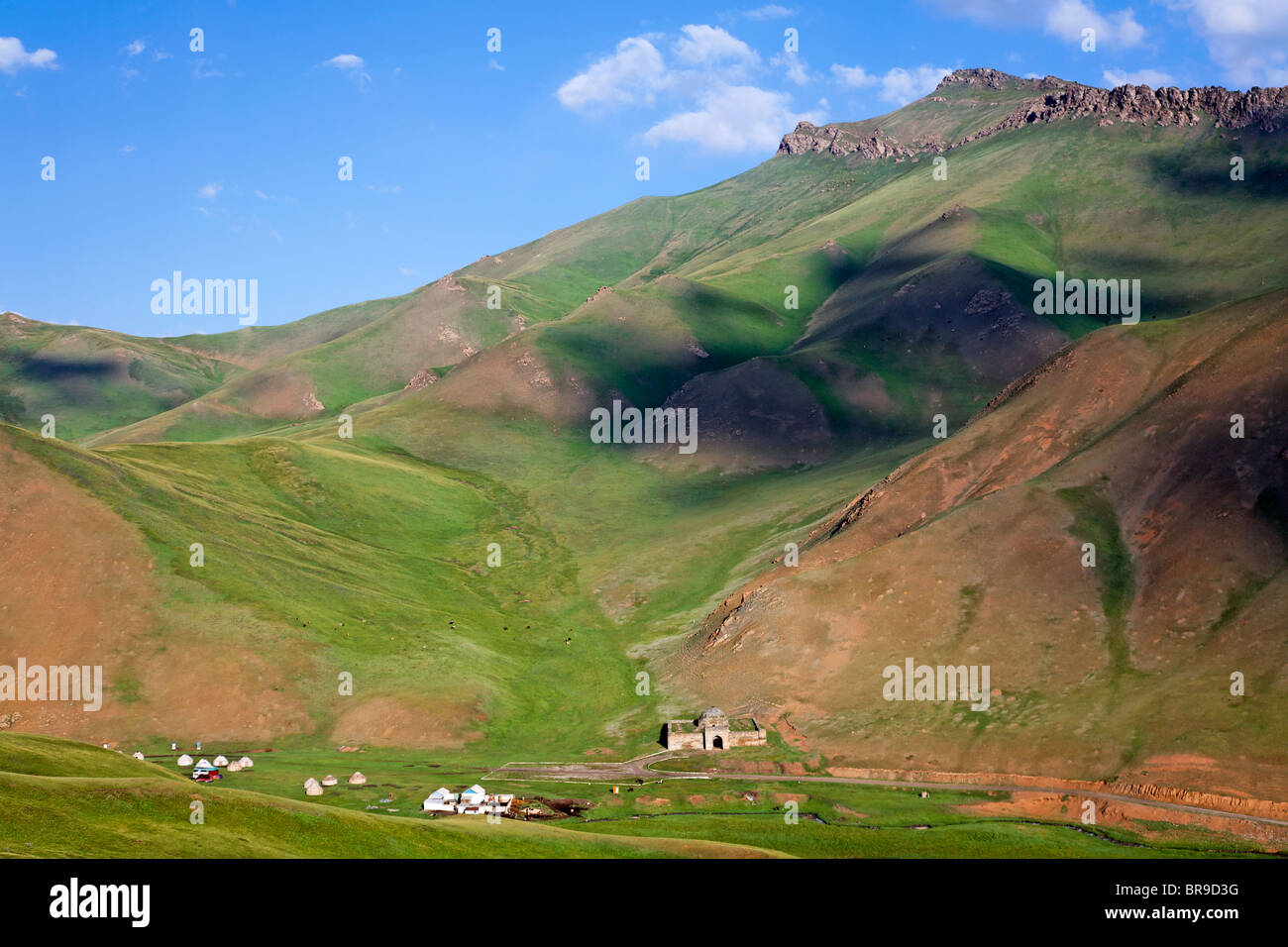 Tash Rabat caravanserai below mountains, Tash Rabat Valley, Kyrgyzstan ...