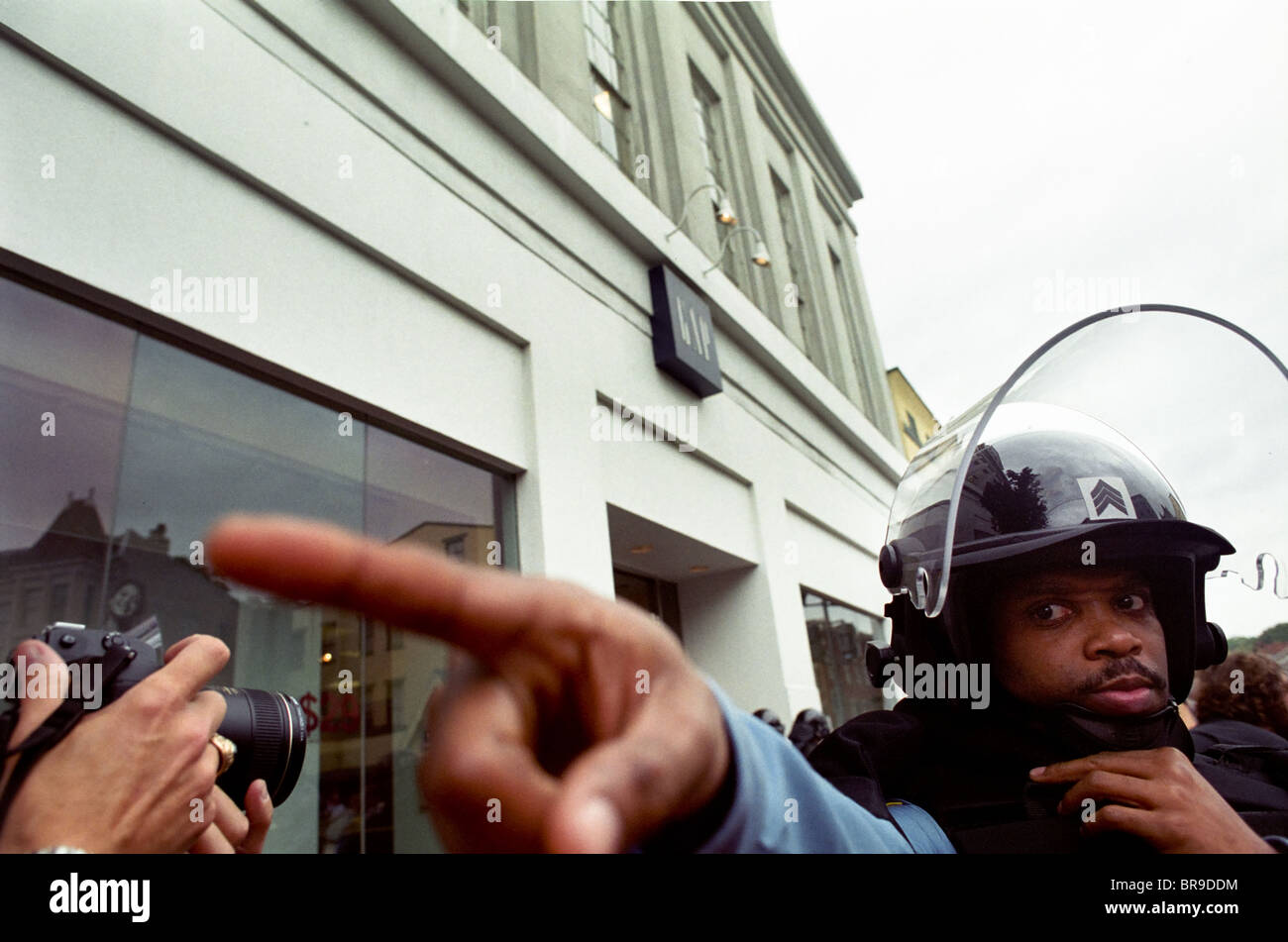 Dc police uniform hi-res stock photography and images - Alamy