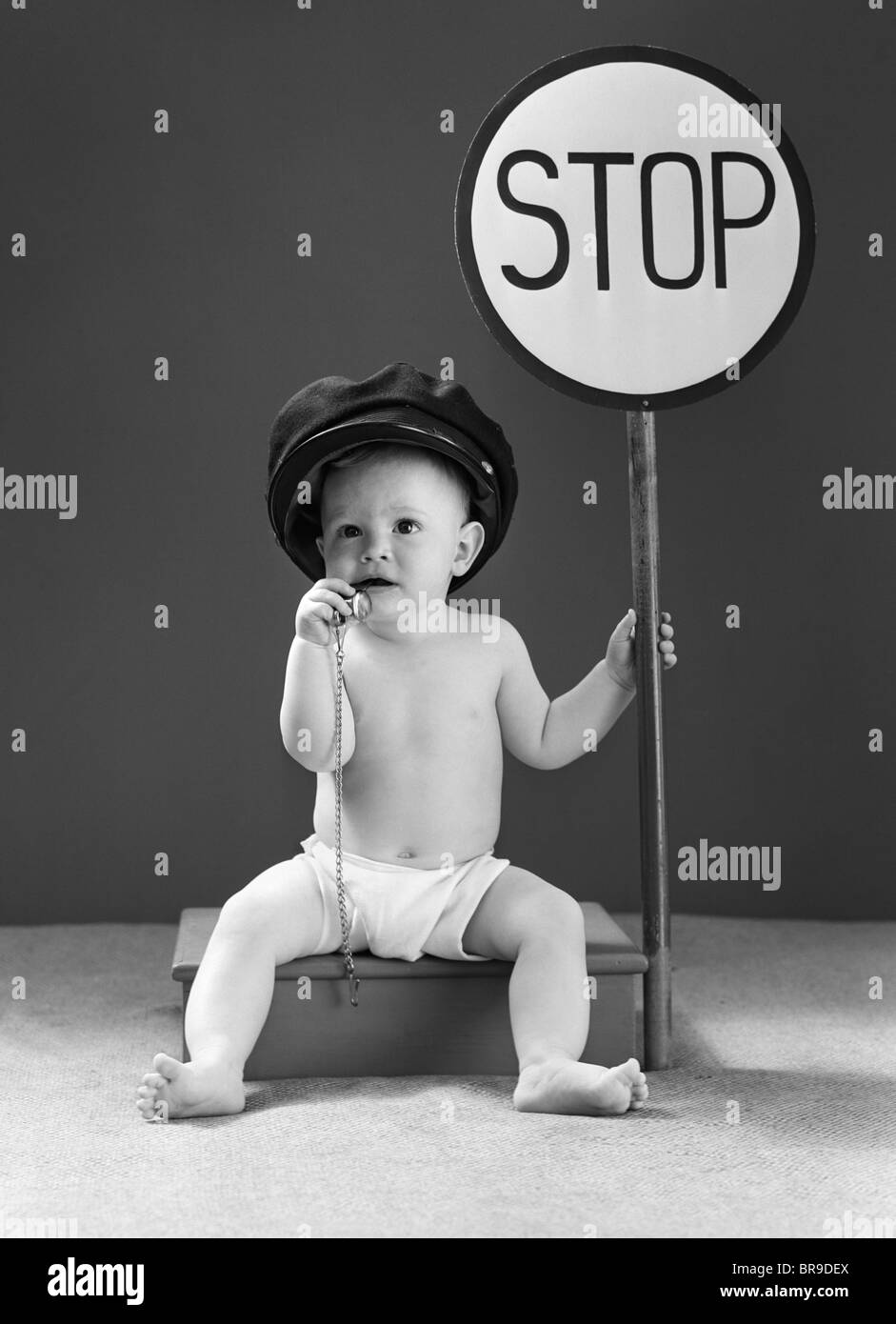 Children old traffic sign hi-res stock photography and images - Alamy