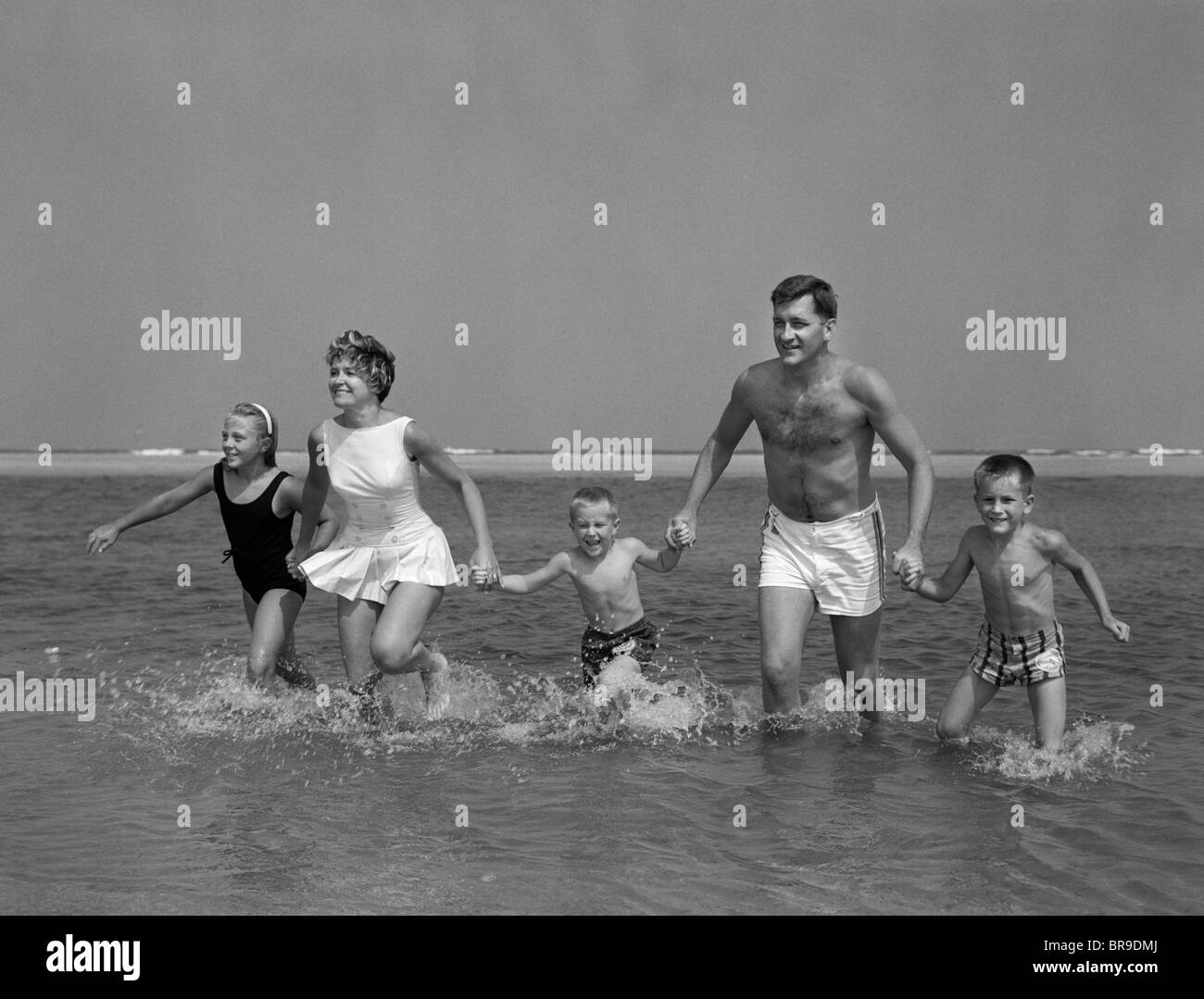 1960s Family Beach High Resolution Stock Photography and Images - Alamy