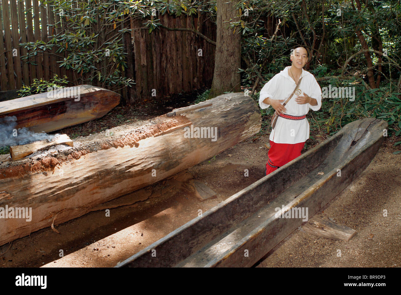 Cherokee indians canoe hi-res stock photography and images - Alamy