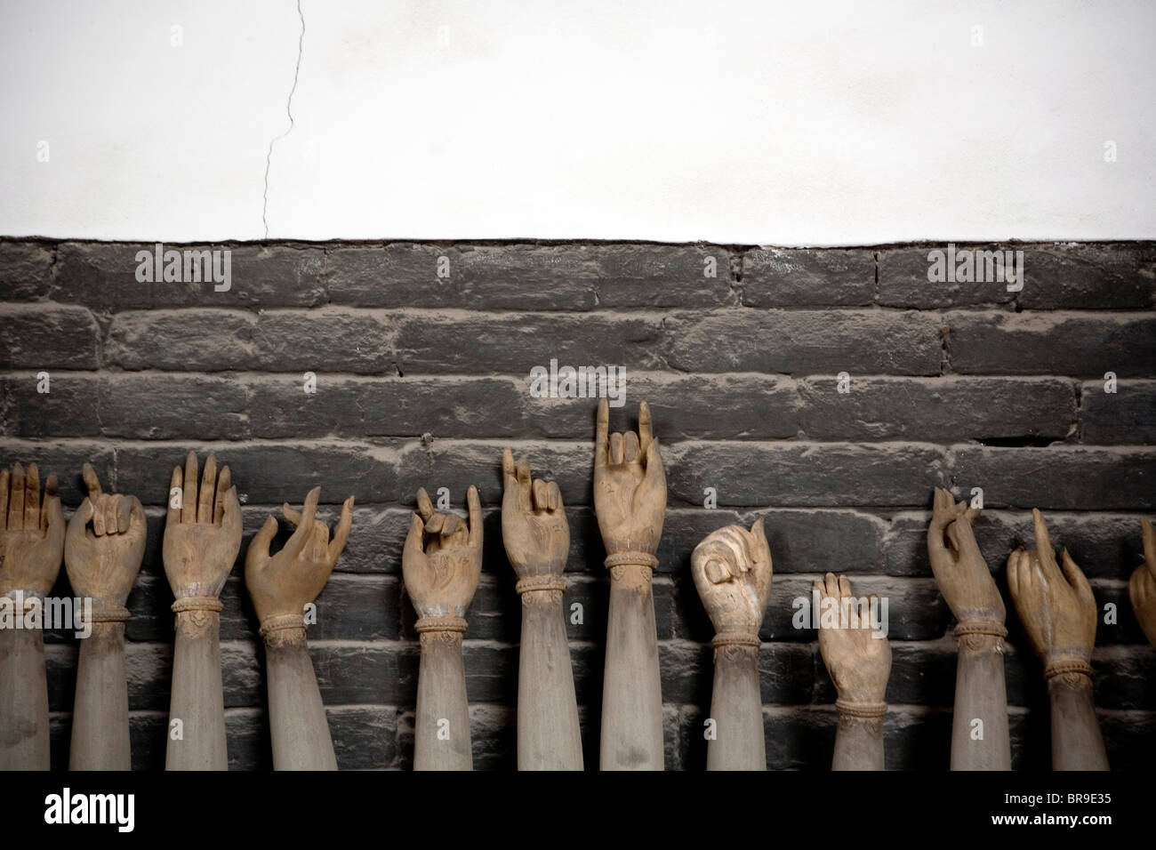 Carved hands for the Shaolin Temple Shaolin China Stock Photo - Alamy