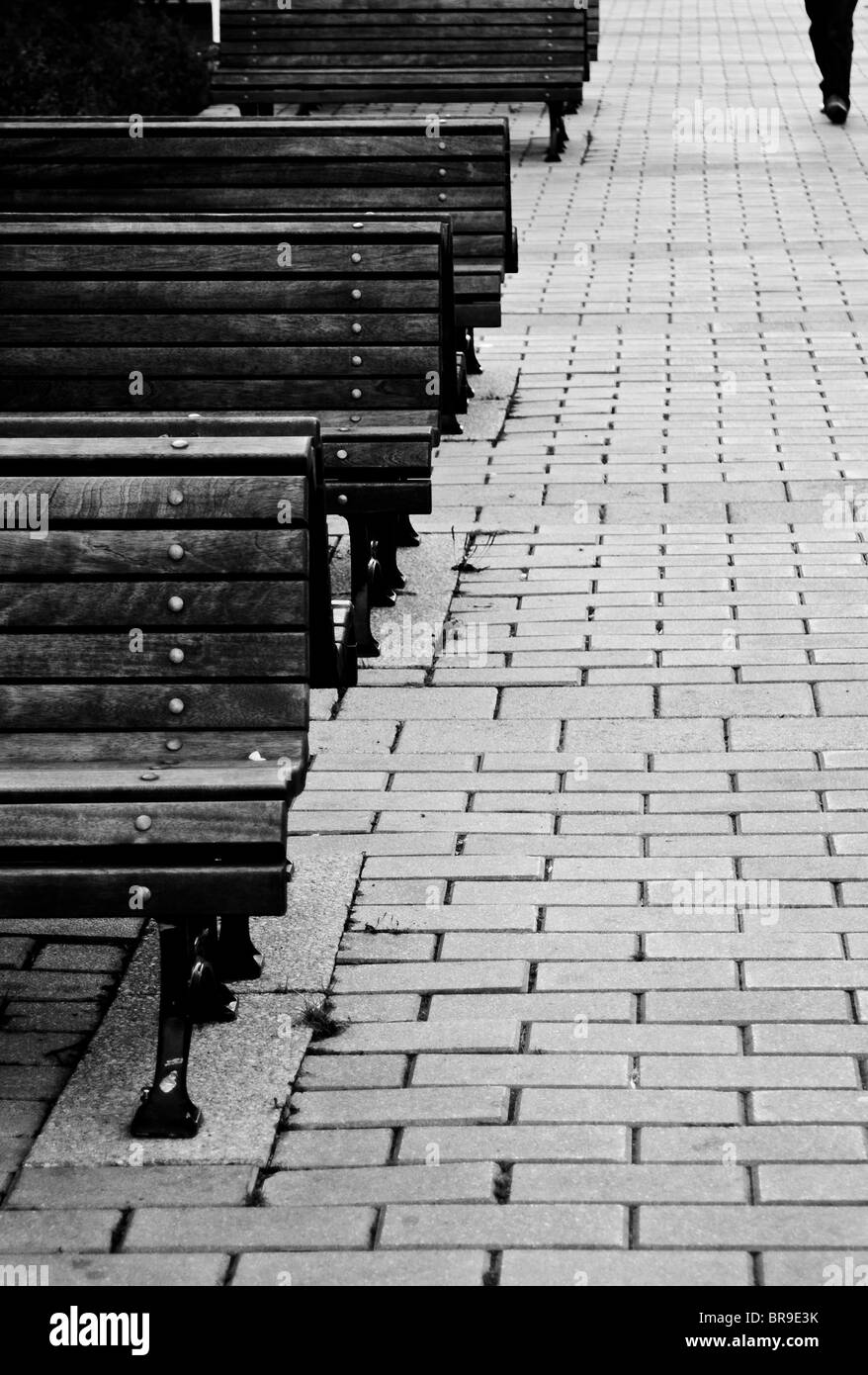 Row of benches hi-res stock photography and images - Alamy