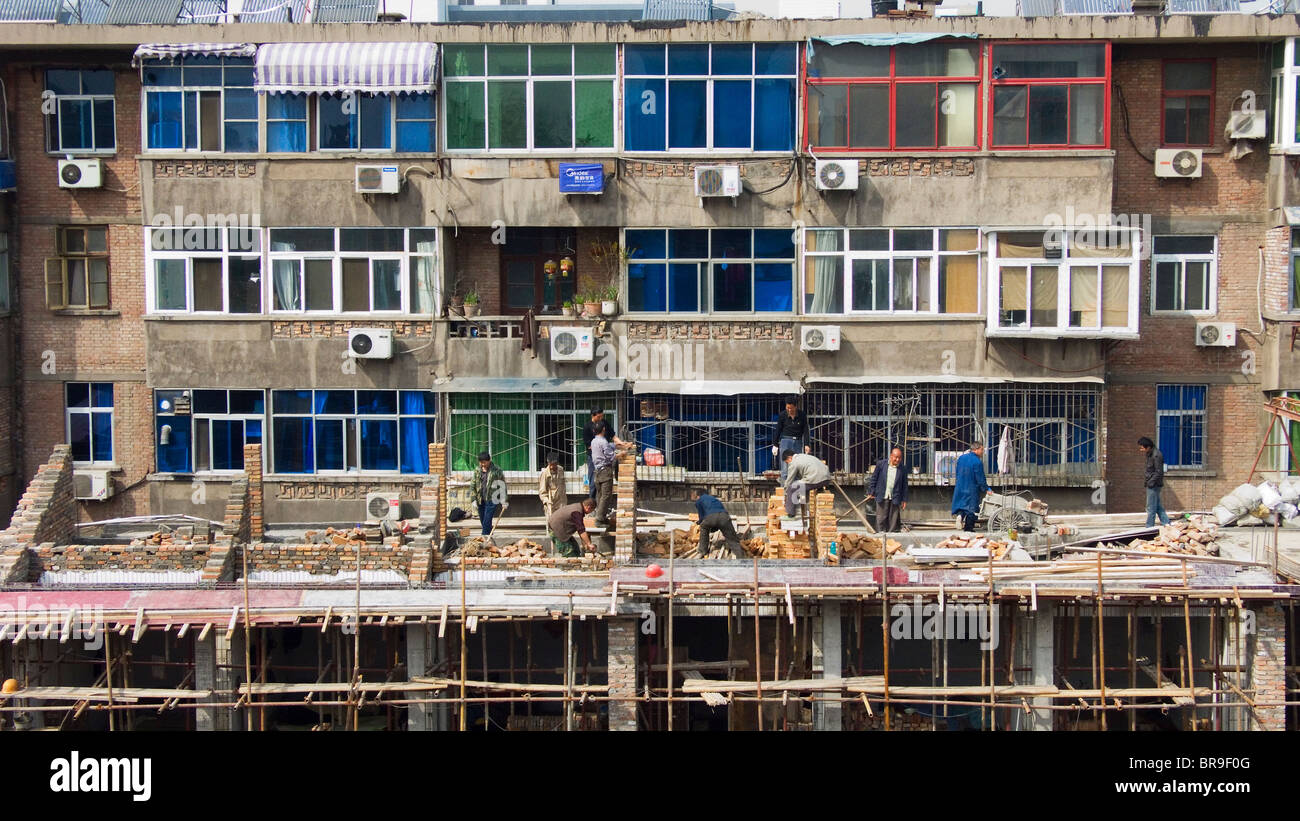 Hard at work in Xi'an China Stock Photo - Alamy