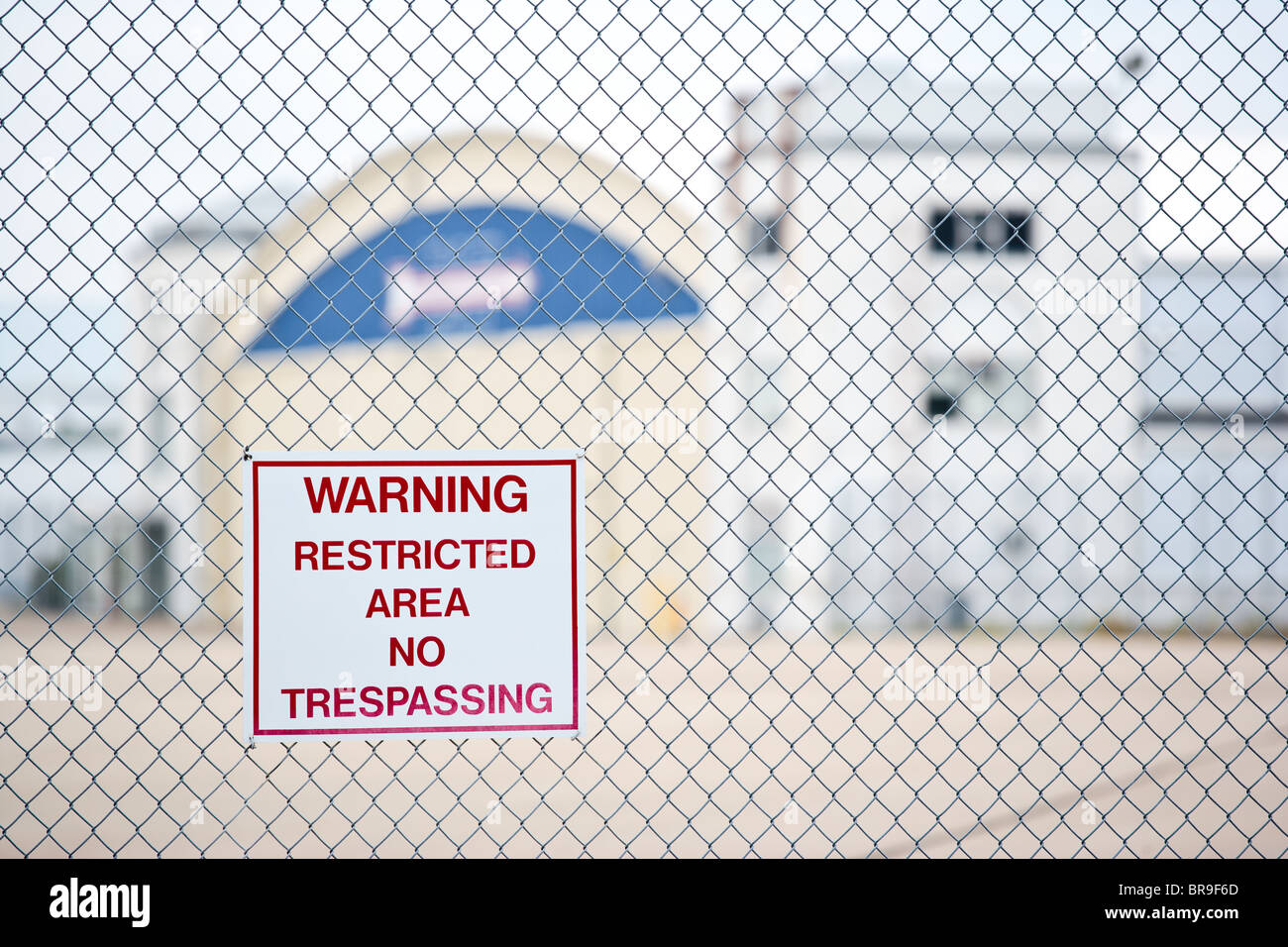 Airport restricted area warning sign hi-res stock photography and ...