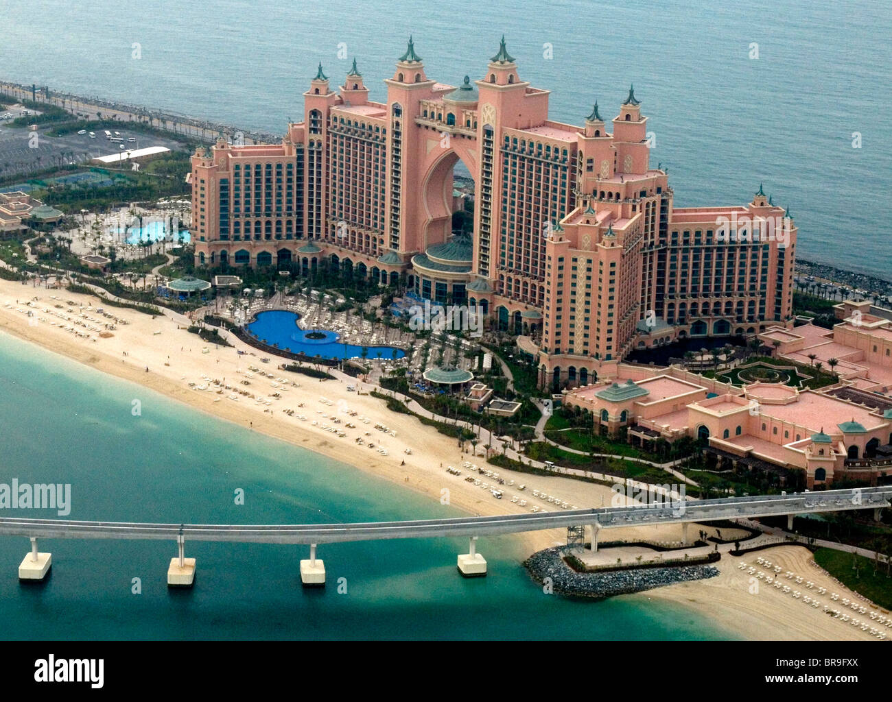 Dubai atlantis aerial view hi-res stock photography and images - Alamy