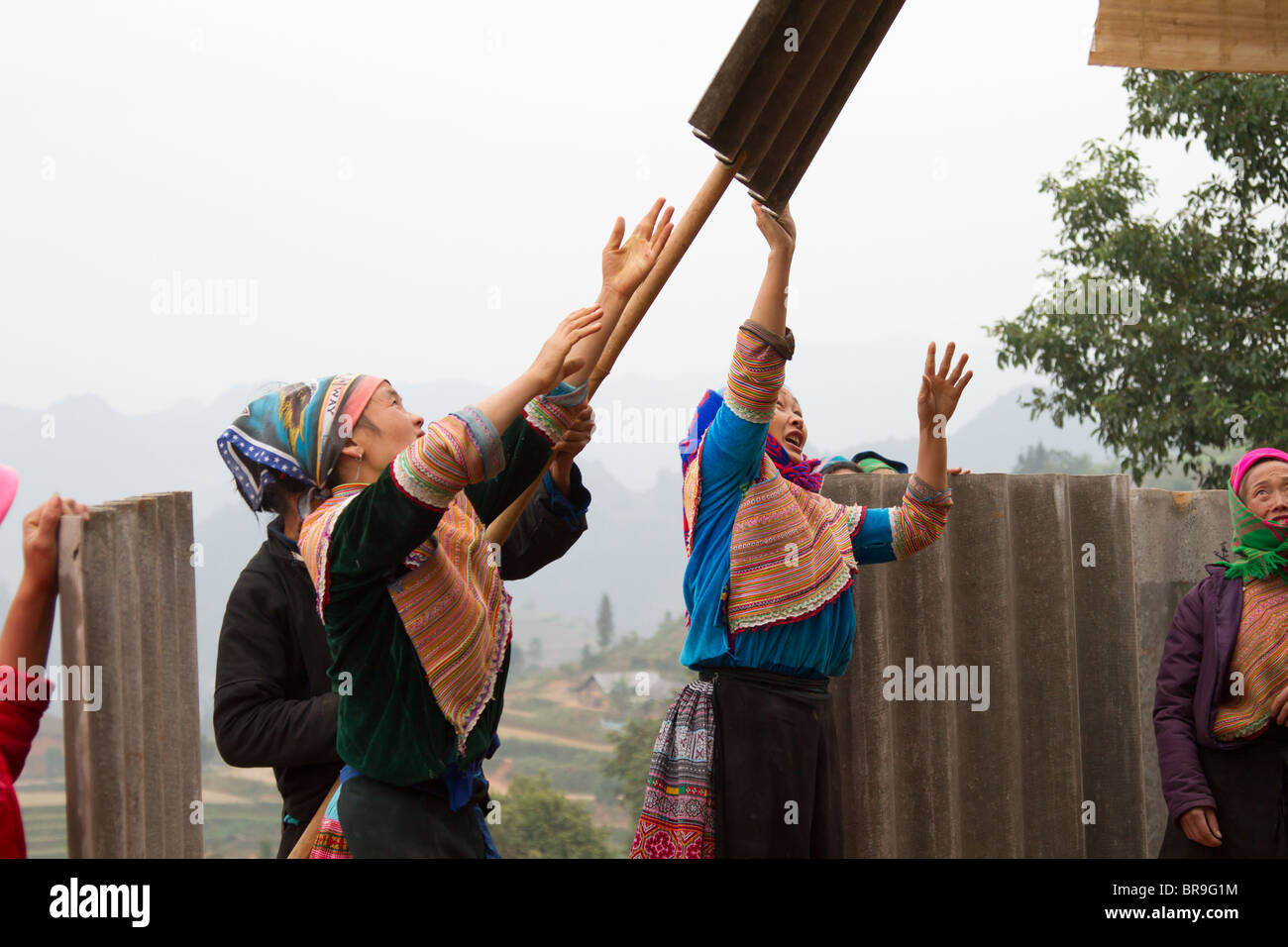 Hmong men and women hi-res stock photography and images - Alamy