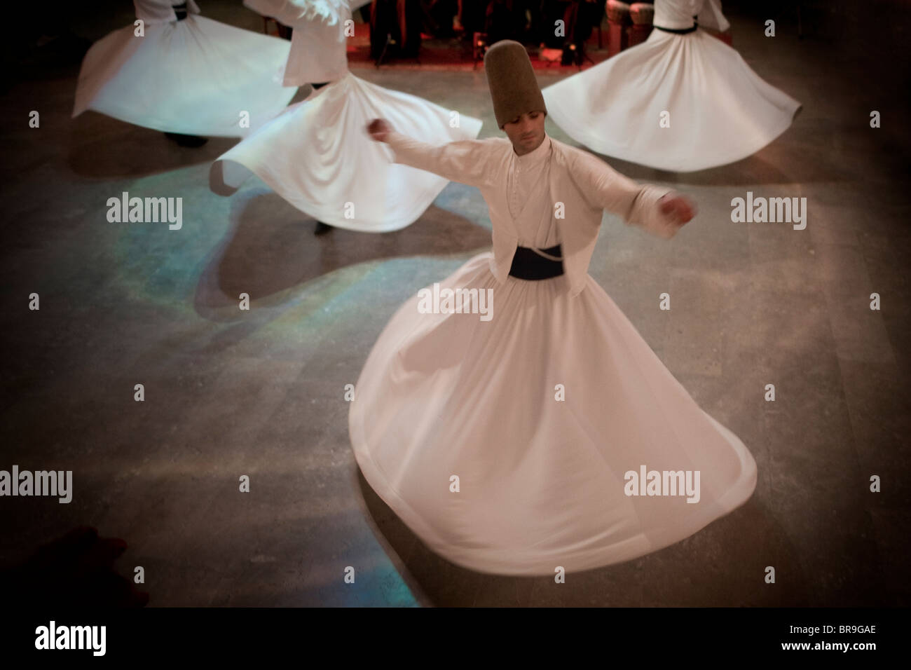 Whirling Dervishes perform traditional dance Istanbul Turkey Stock ...