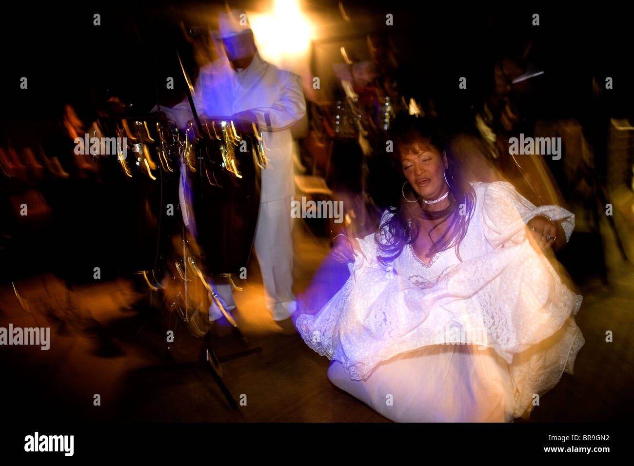 India Colon preforms a cleansing ritual Santeria dance ceremony in New ...