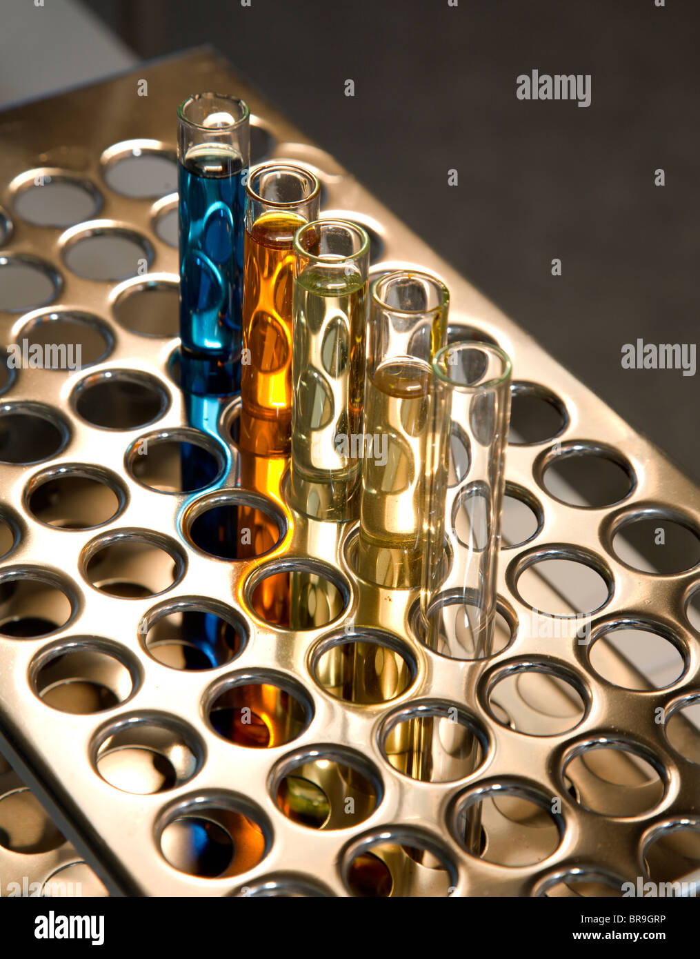 Lab tub hi-res stock photography and images - Alamy