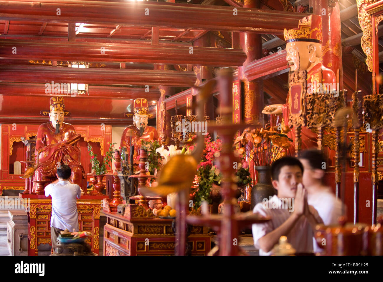 Daoist hi-res stock photography and images - Alamy