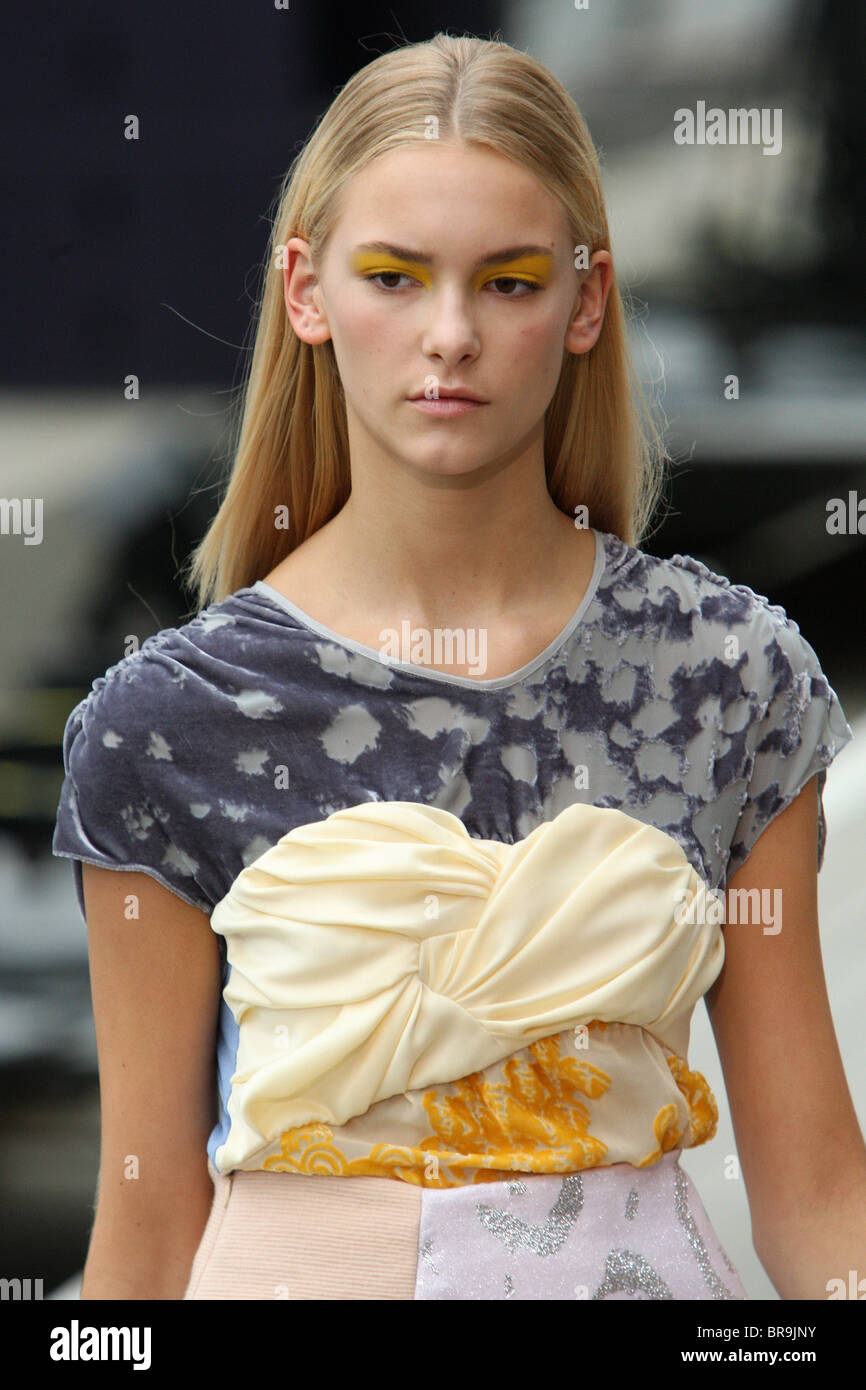 Michael van der ham dress hi-res stock photography and images - Alamy