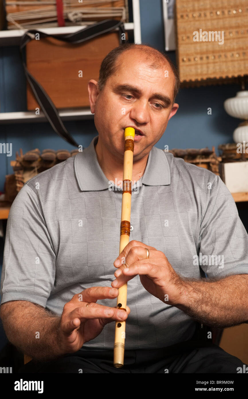 Persian musical instrument hi-res stock photography and images - Alamy