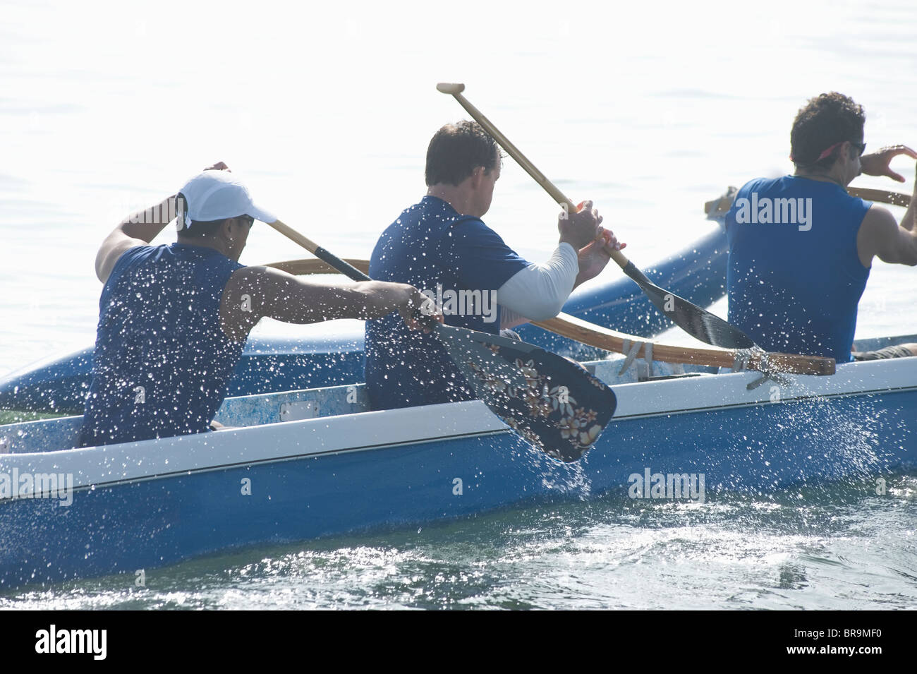 Team paddling hi-res stock photography and images - Alamy