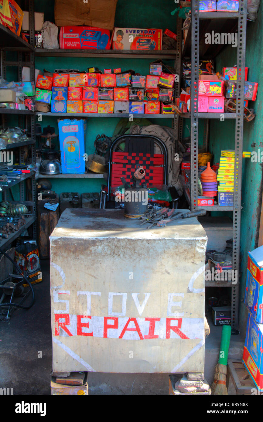 Kerosene stove hi-res stock photography and images - Alamy