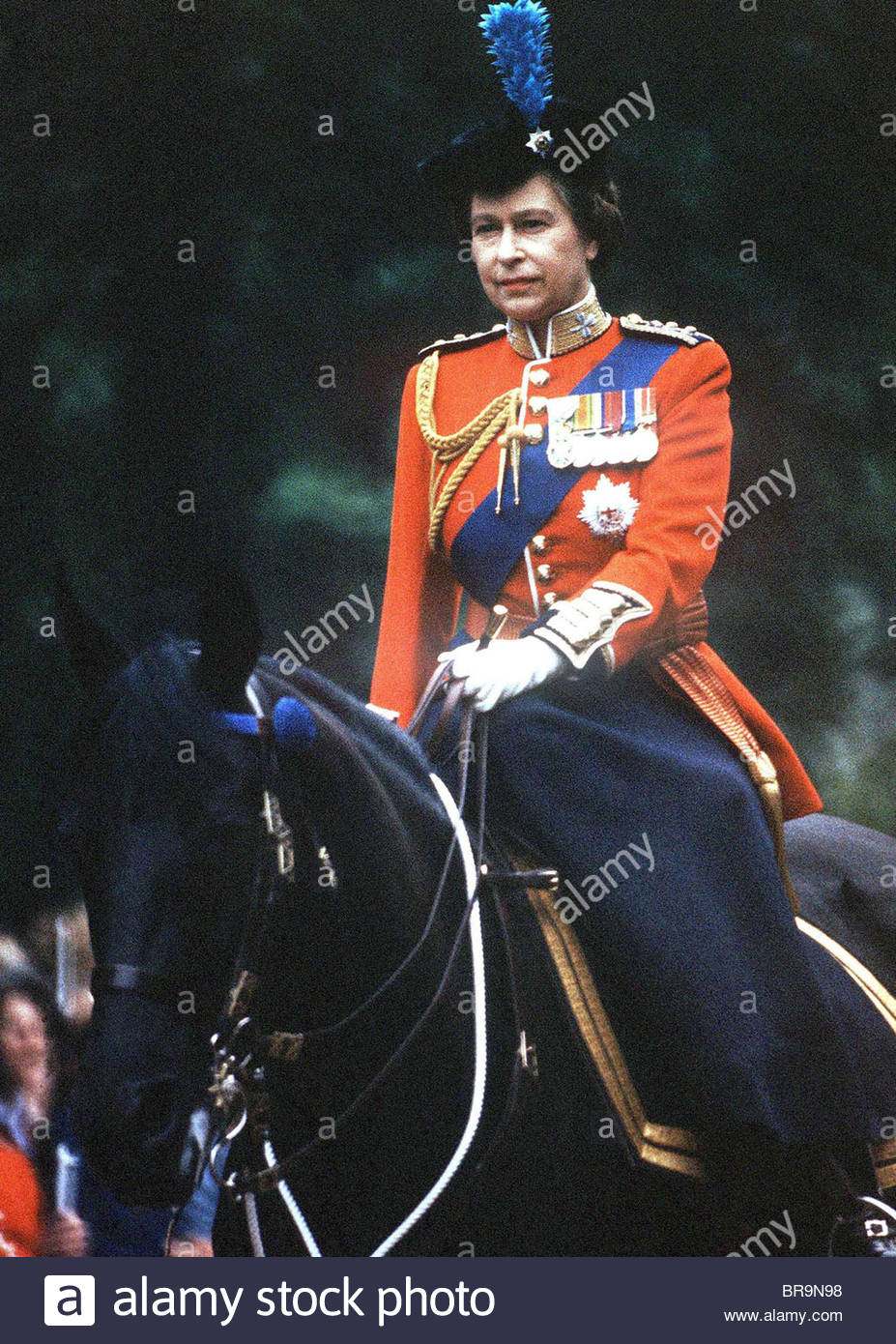 Queen Elizabeth Ii Uniform Stock Photos & Queen Elizabeth Ii Uniform ...