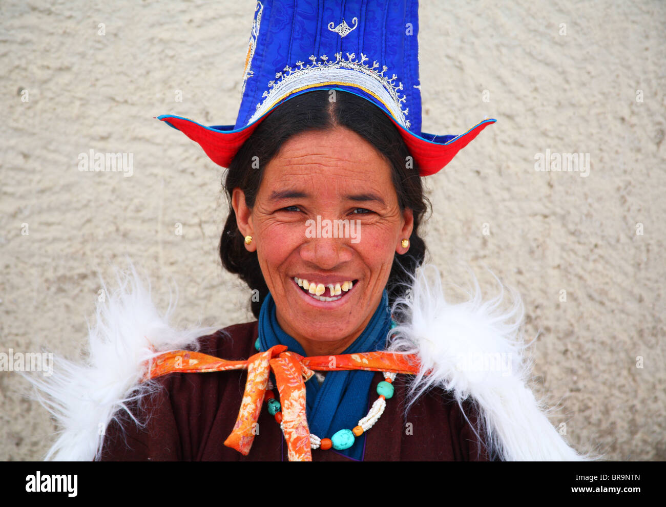 Ladakhi traditional dress hi-res stock photography and images - Alamy