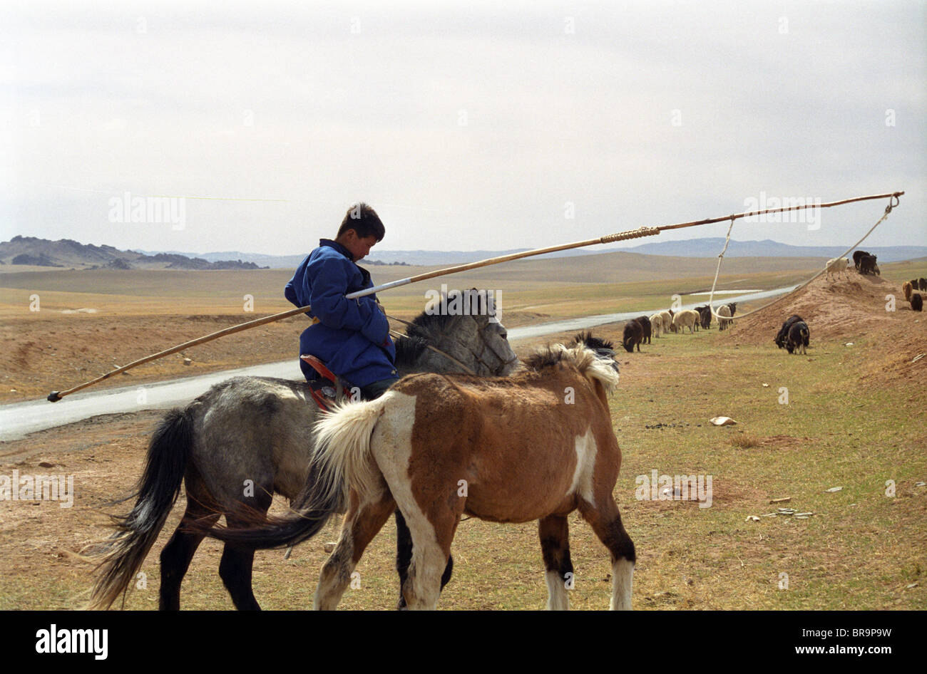 Mongolia mongolie Mongolie traditional dress native people Stock Photo ...
