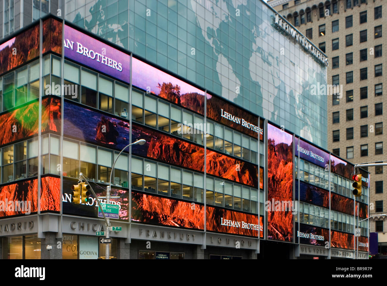 Lehman Brothers financial institution on the verge of collapse ...