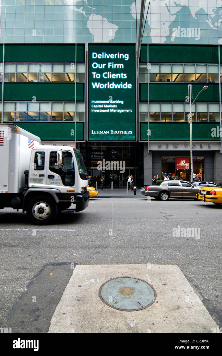 Lehman Brothers financial institution on the verge of collapse ...