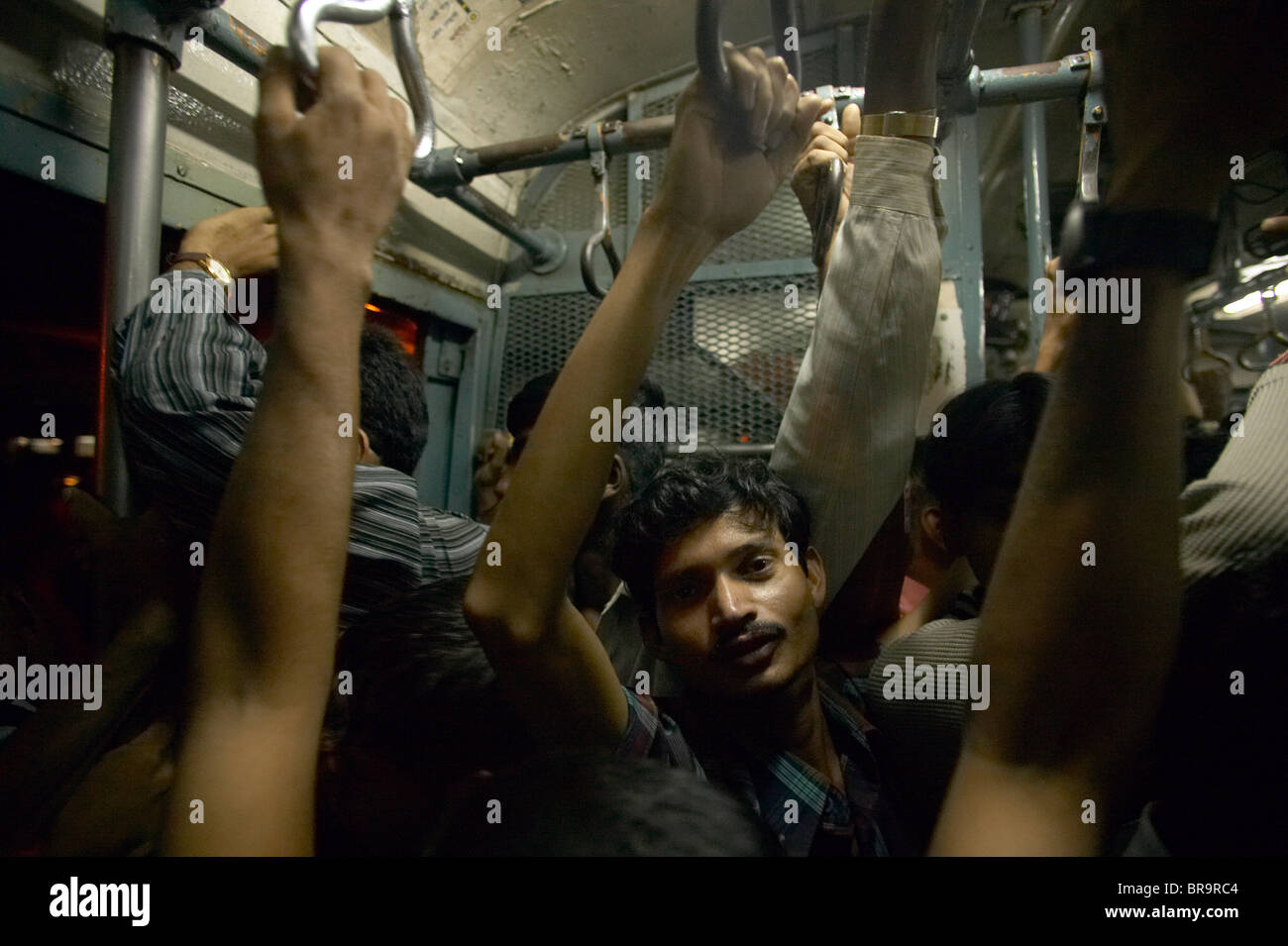 Packed Train India High Resolution Stock Photography and Images - Alamy