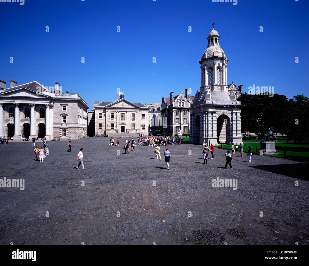 Dublin trinity college university students ireland tcd hi-res stock ...