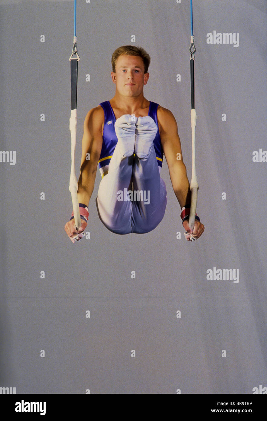Gymnast on still rings hi-res stock photography and images - Alamy