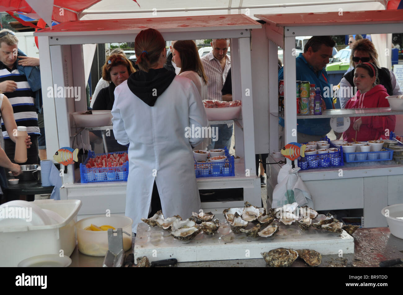 Seafood stall hi-res stock photography and images - Alamy