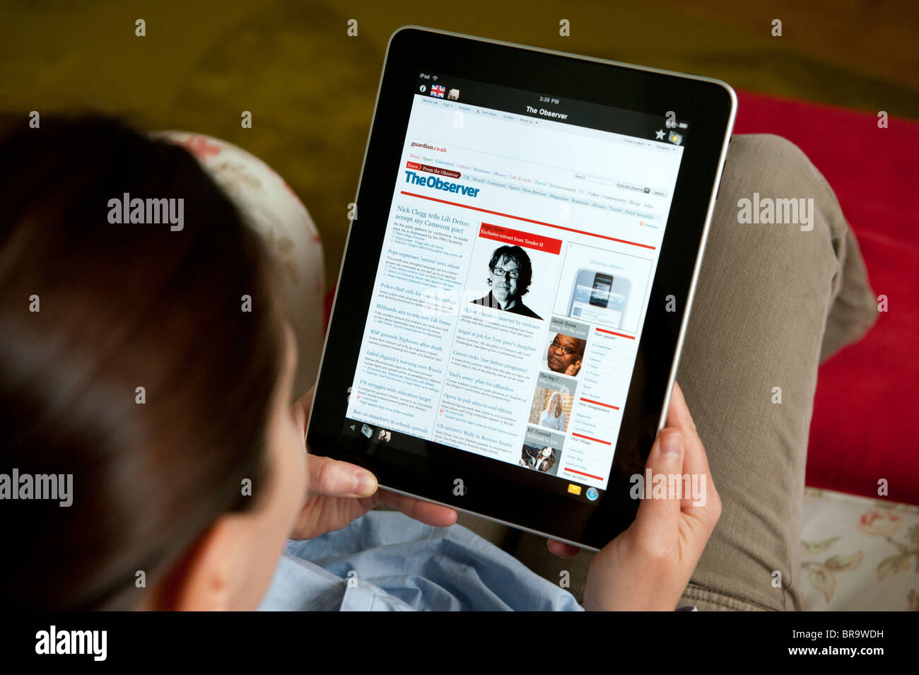 Digital newspaper technology hi-res stock photography and images - Alamy