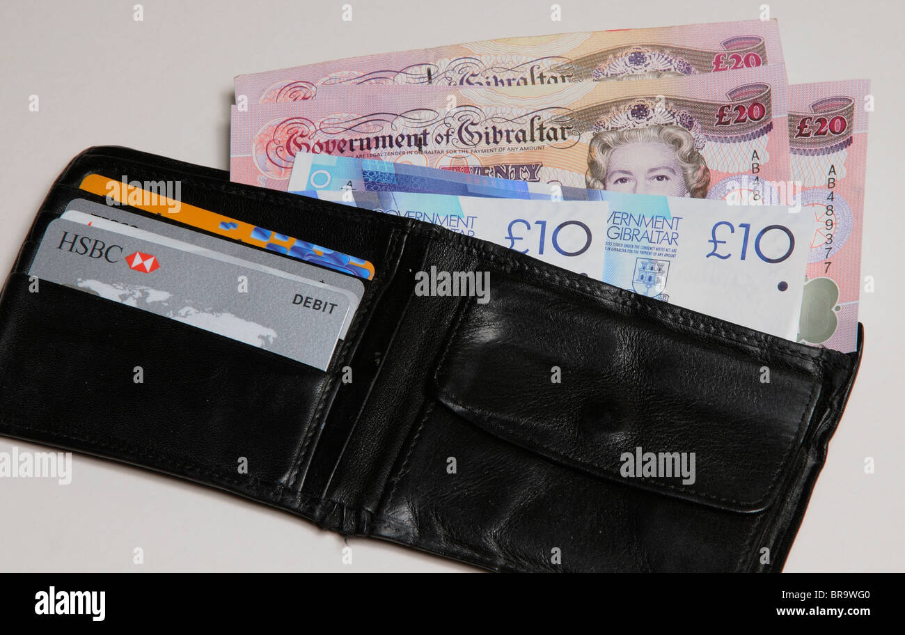 Twenty pound and ten pound notes hi-res stock photography and images ...