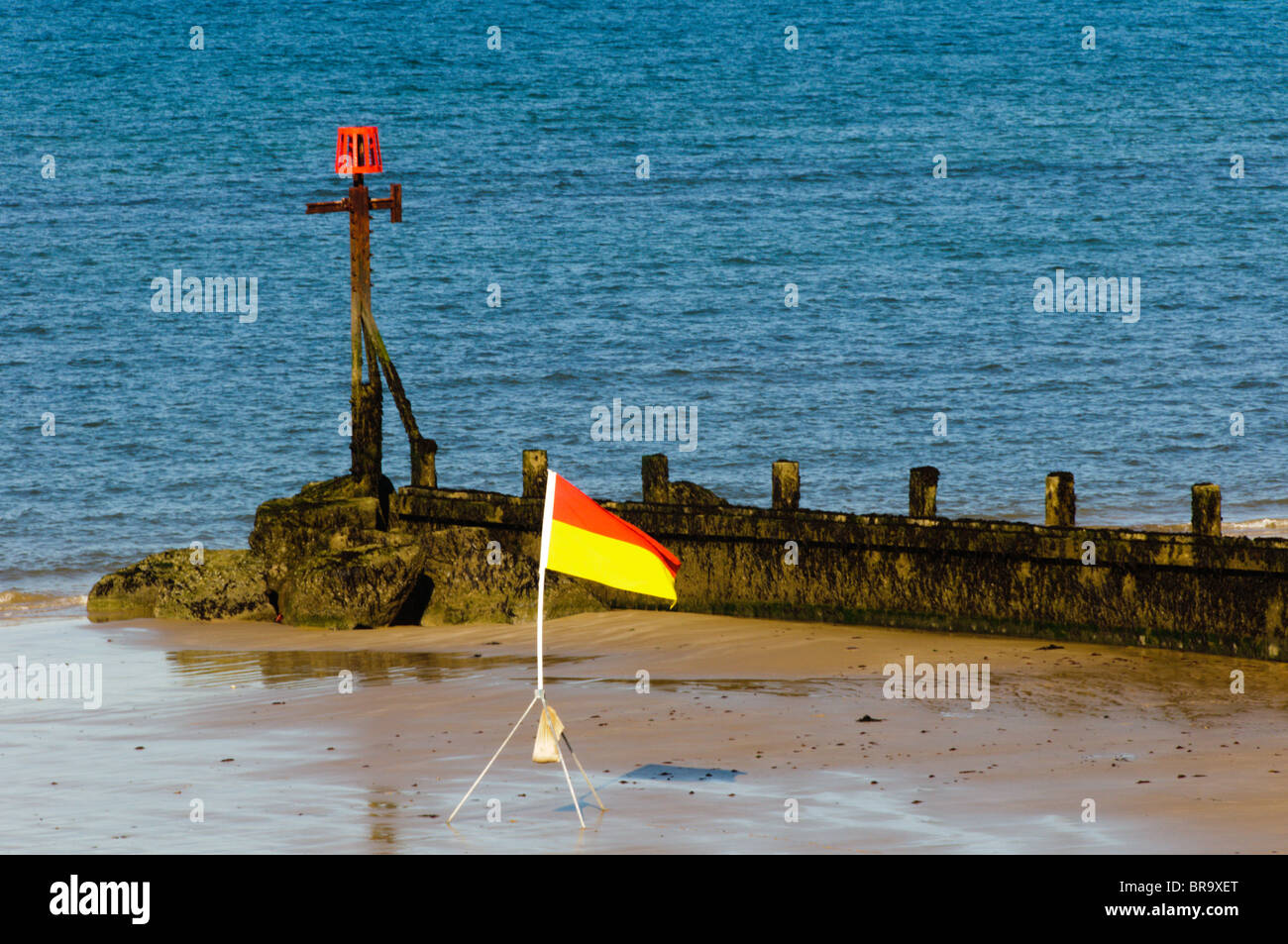 Safe swimming area flag hi-res stock photography and images - Alamy