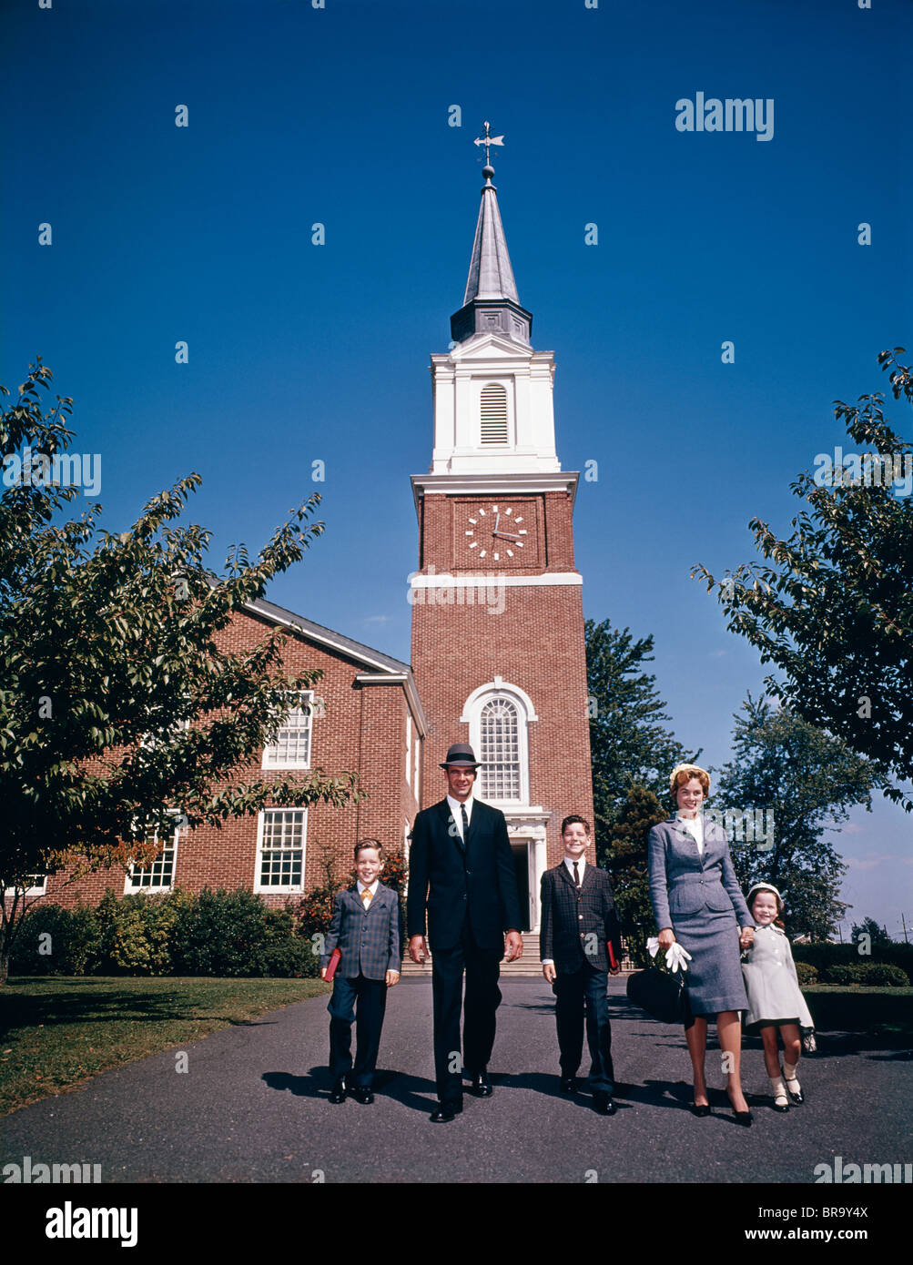 1960s family walking from hi-res stock photography and images - Alamy
