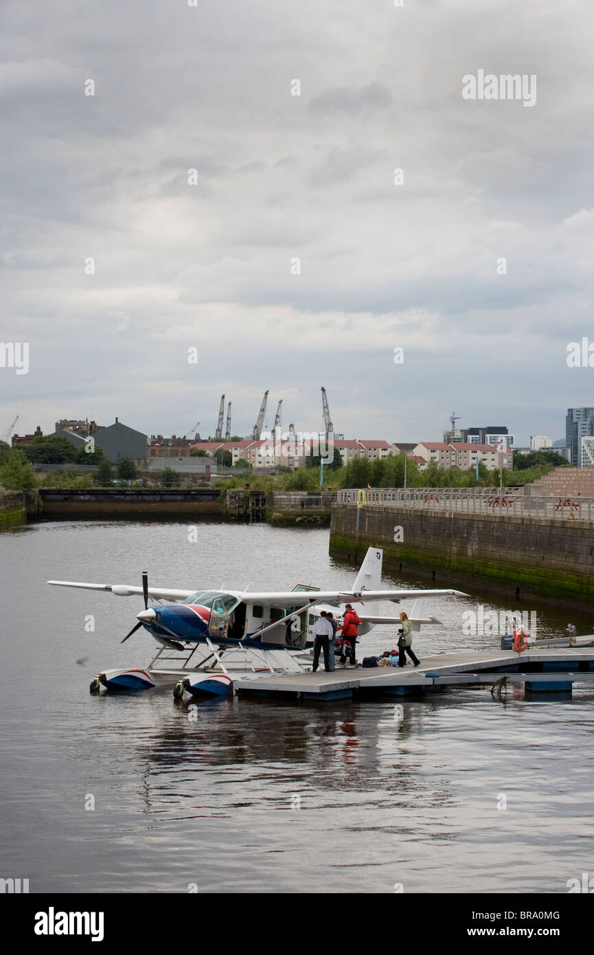 Govan glasgow street hi-res stock photography and images - Alamy