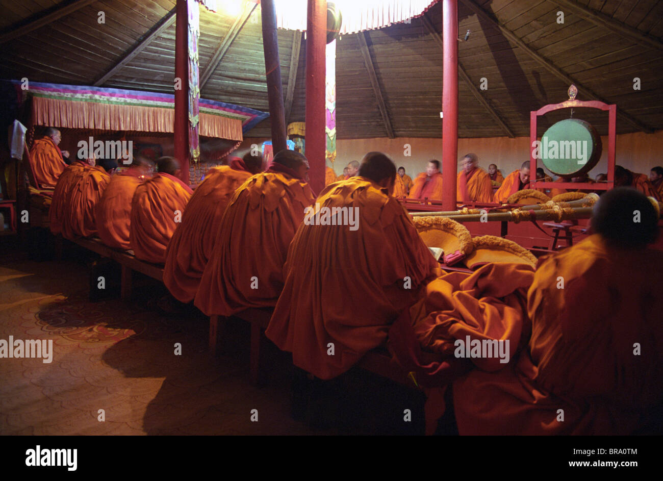Buddhist gong ceremony hi-res stock photography and images - Alamy