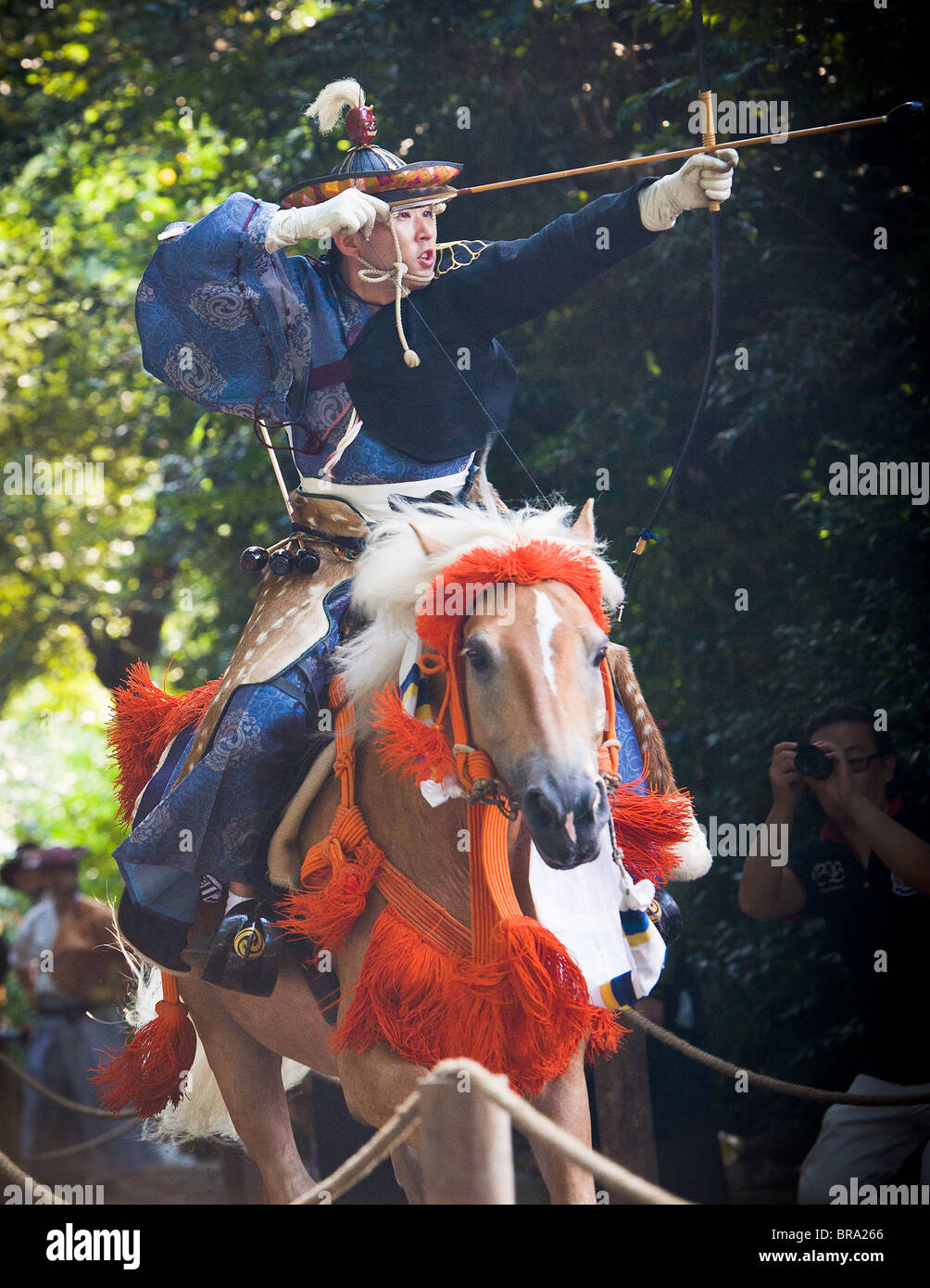 Samurai warrior uniform hi-res stock photography and images - Alamy