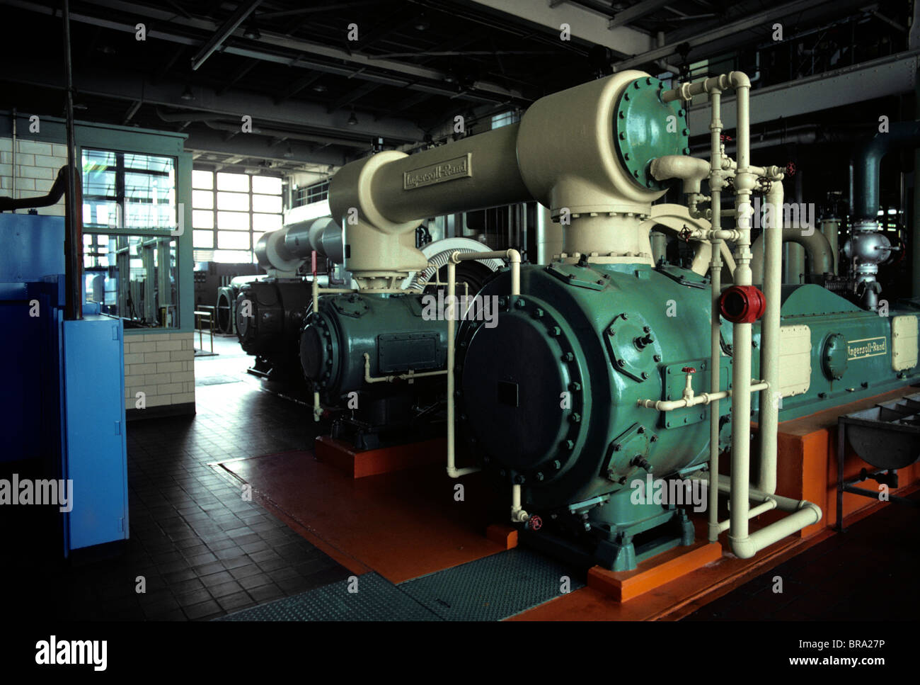1970 1970s RETRO MECHANICAL MACHINE INDUSTRIAL Stock Photo - Alamy