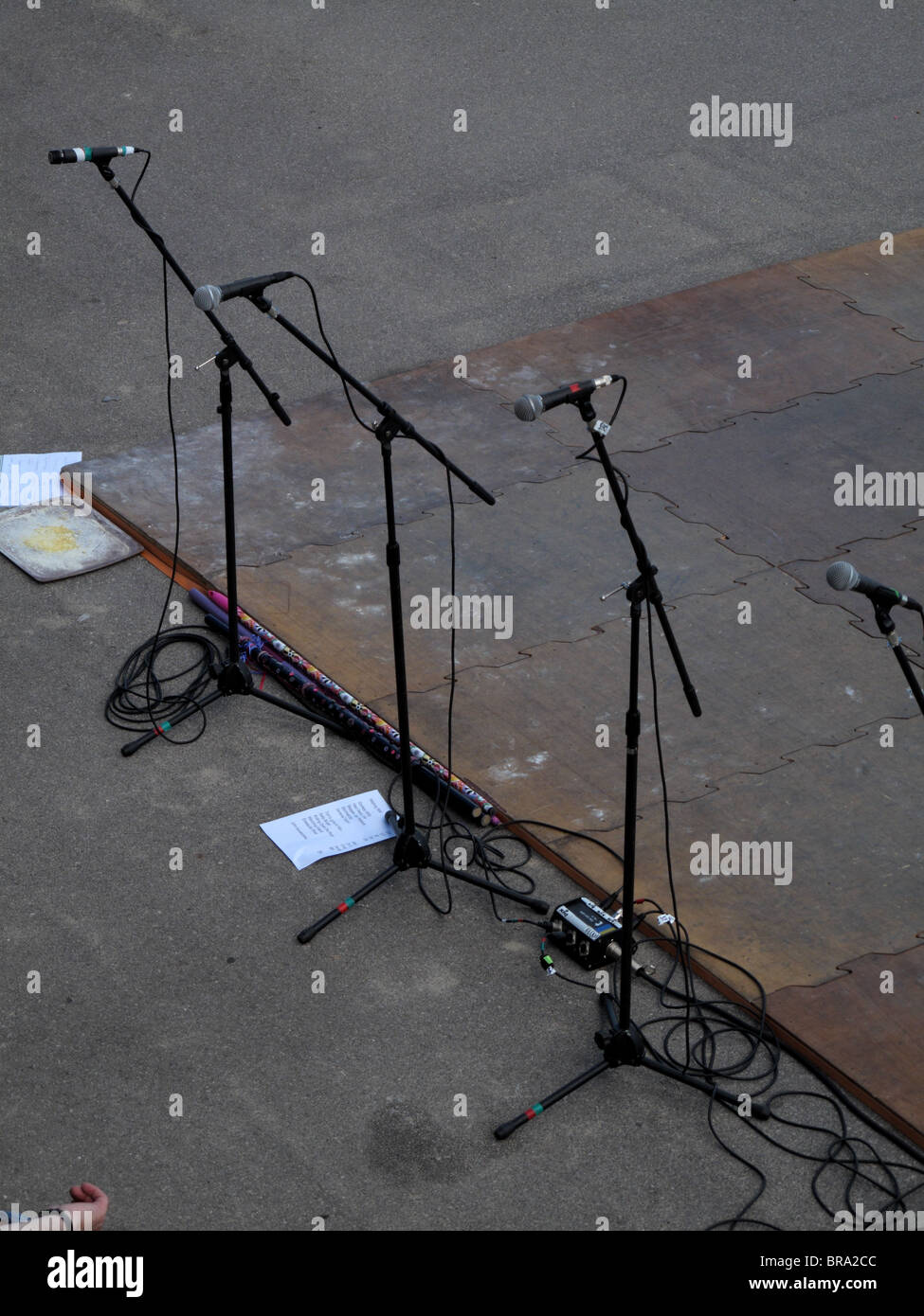 Set of microphones hi-res stock photography and images - Alamy