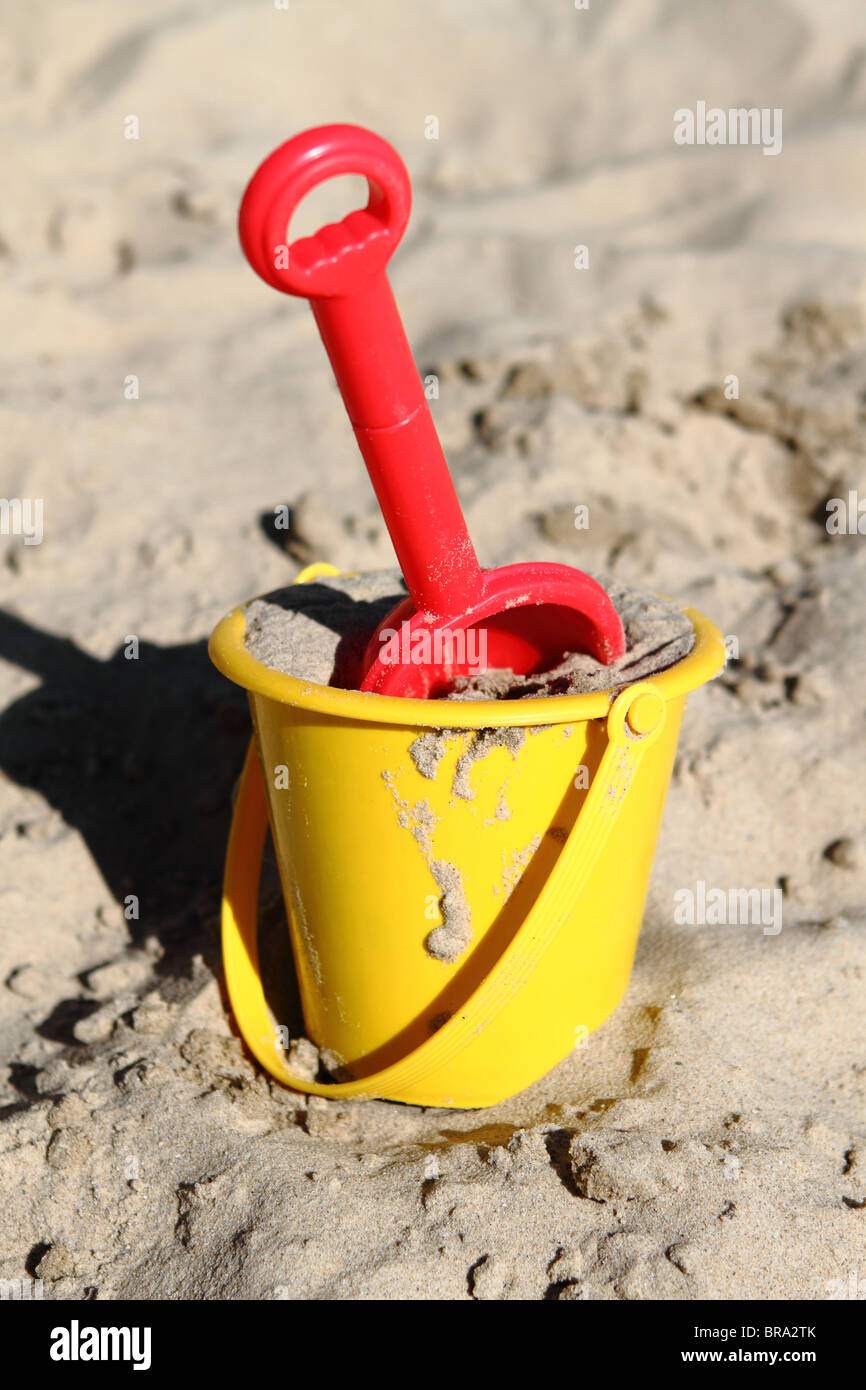 Plastic spade hi-res stock photography and images - Alamy